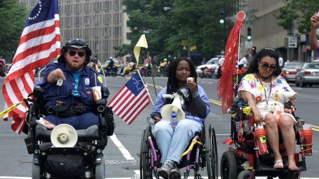 L'attivista statunitense per i diritti dei disabili che è stata ...