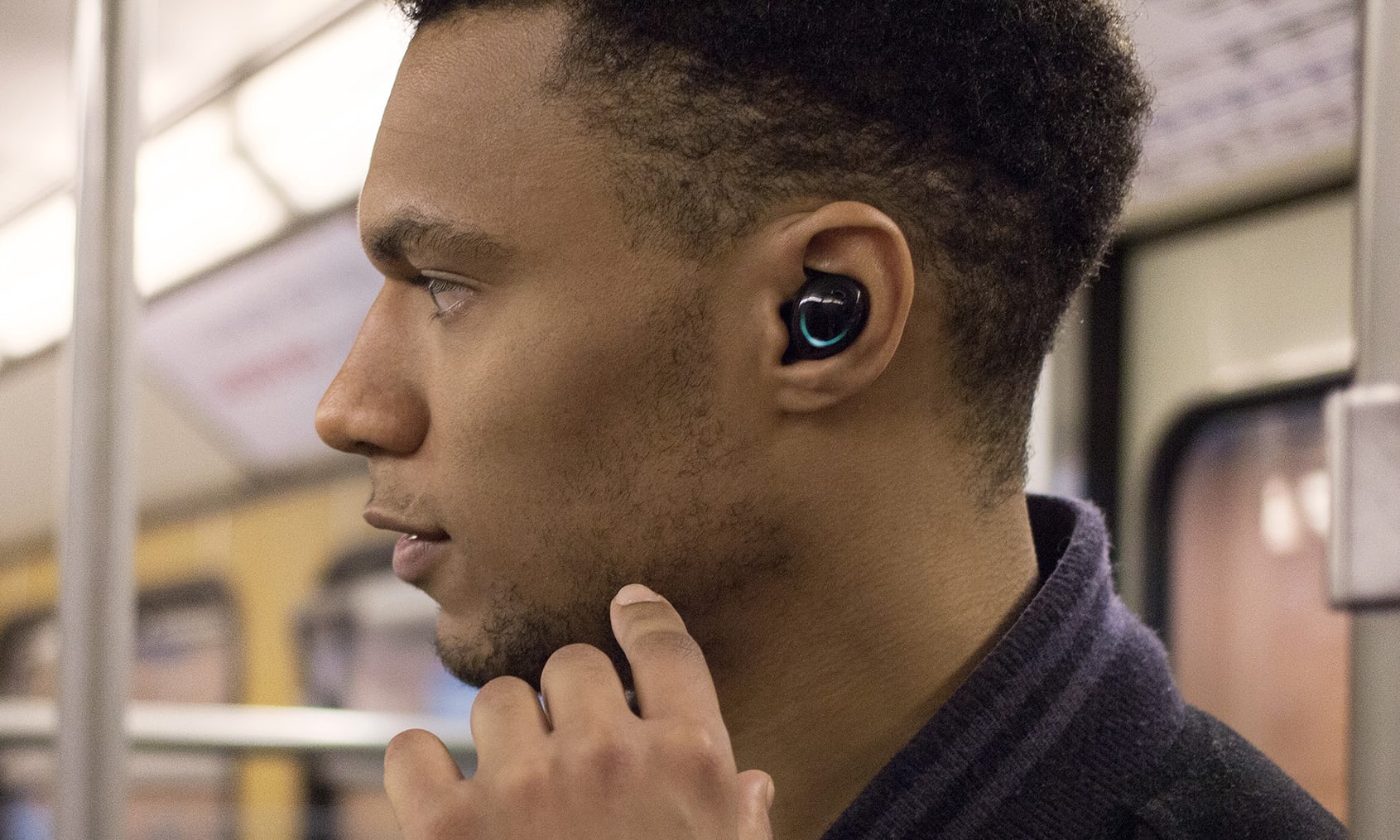 Pixel Buds, le cuffie di Google che traducono all'istante 40 lingue diverse