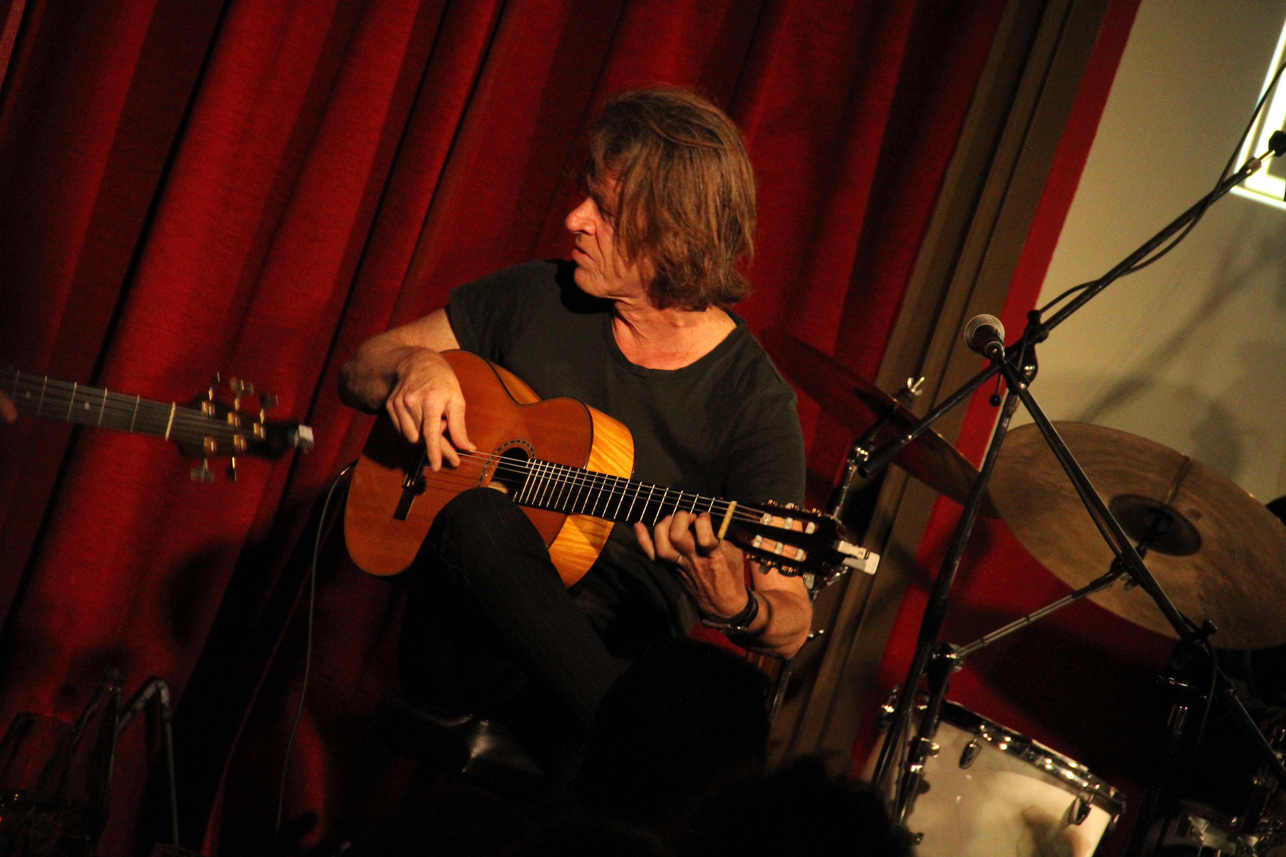 Dominic Miller, braccio destro di Sting, racconta il suo ultimo album ...