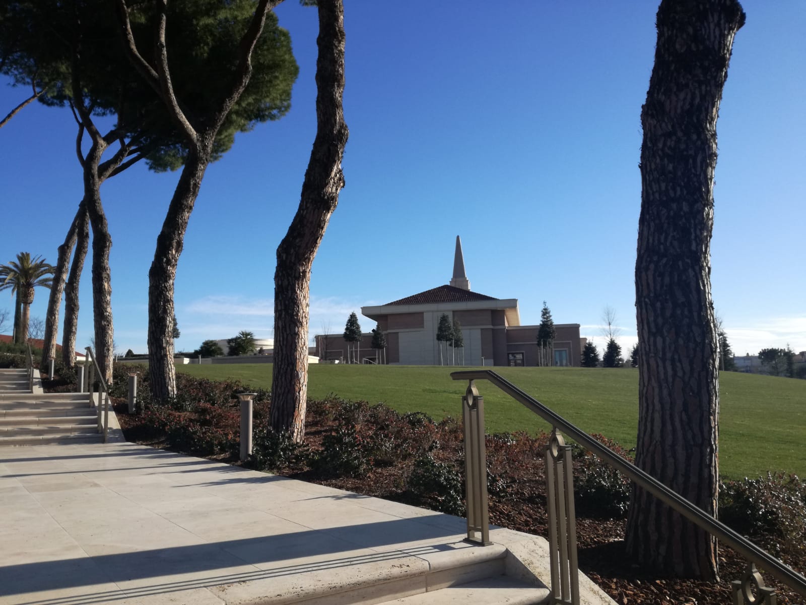 Mormoni Roma | Tempio mormone Roma Bufalotta | Visite | Indirizzo