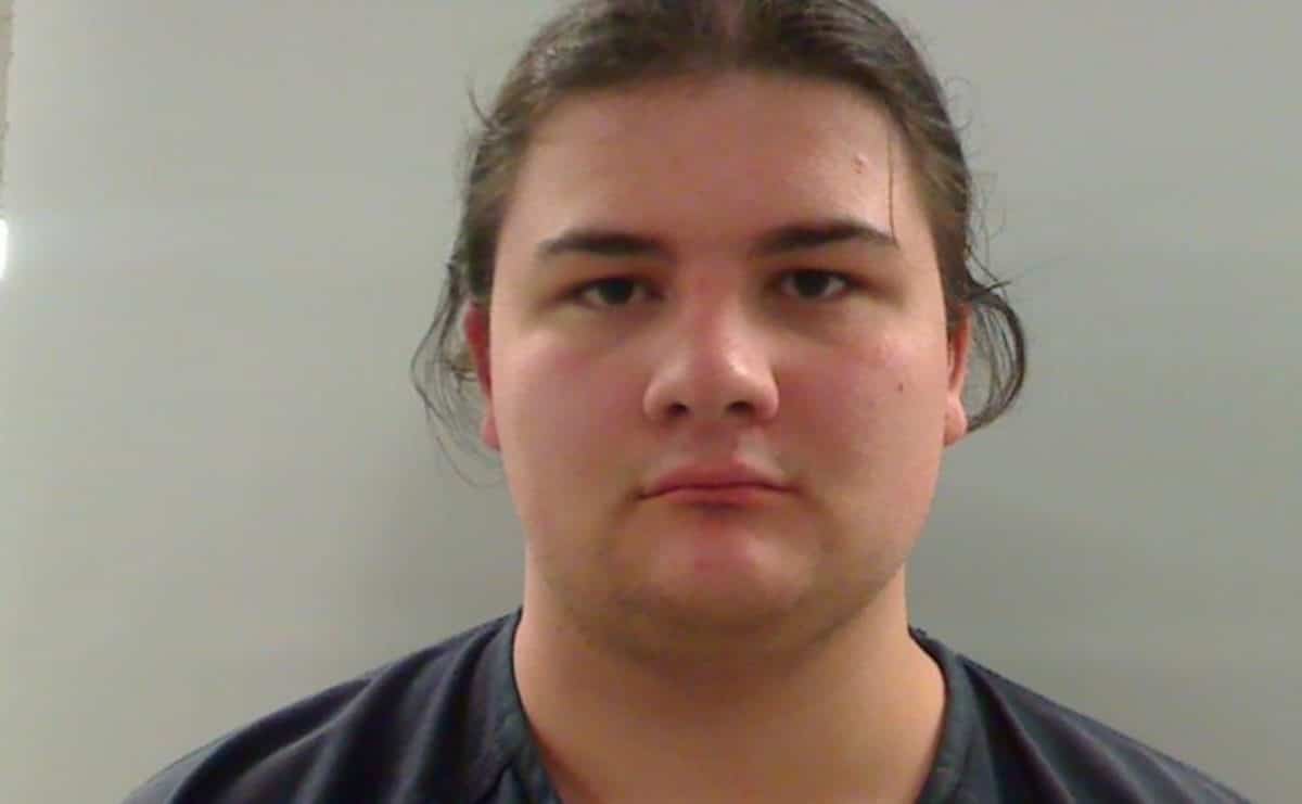 Uccide i genitori a coltellate: "Volevo cambiare sesso" | Stati Uniti ...