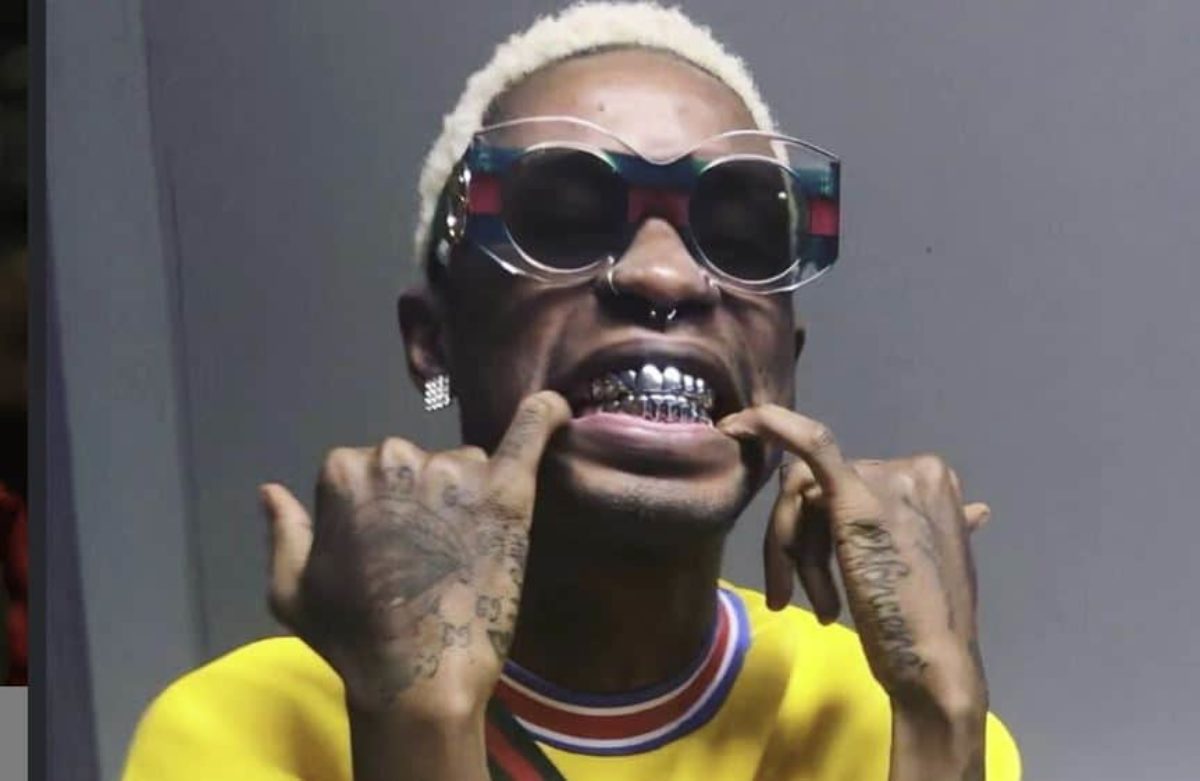 Bello Figo soldi fazzoletti | Il re dello swag usa banconote come ...
