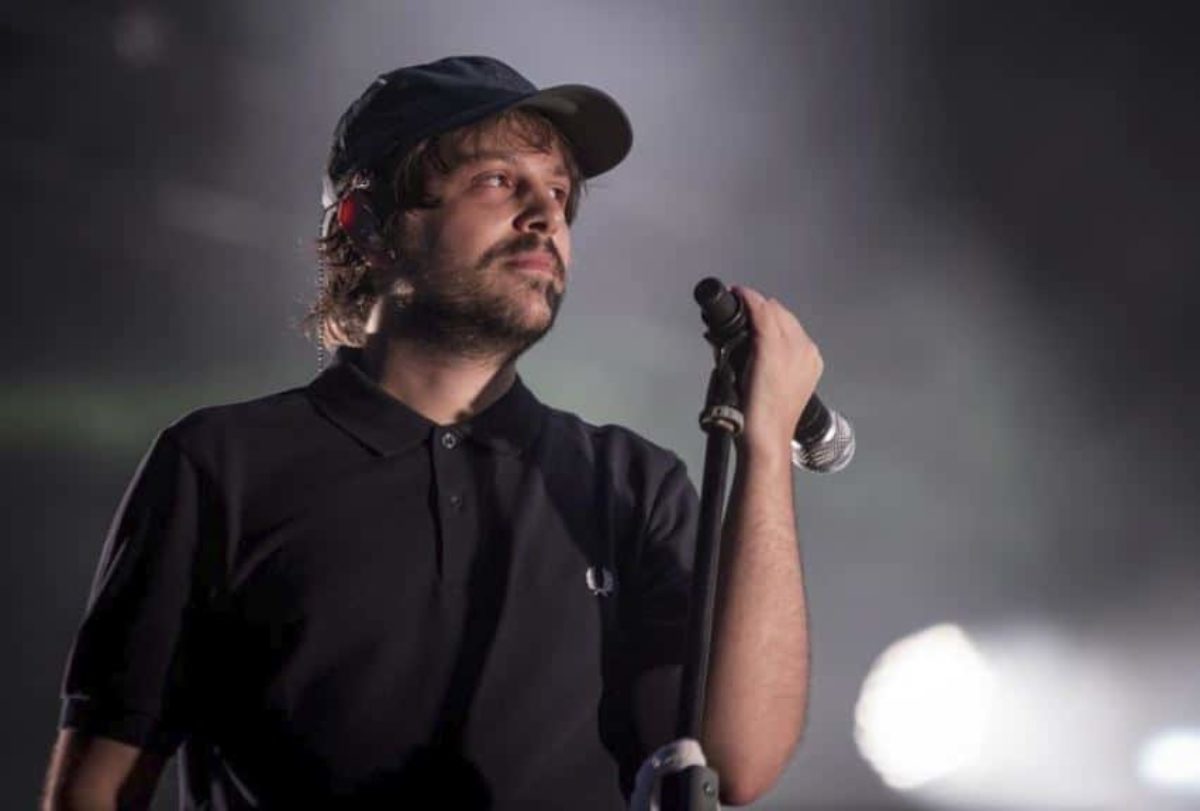 Calcutta cantante carriera | brani | album | oroscopo | paracetamolo ...