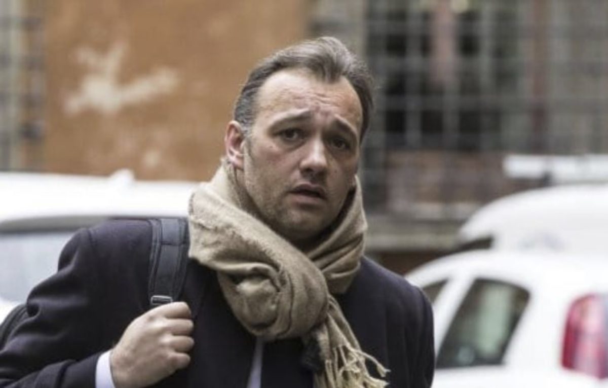 Richetti investito da auto a Roma: senatore Pd in ospedale, non è grave