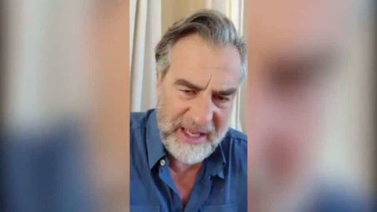 Max Tortora imita Adriano Celentano nel film Rugantino del 1973