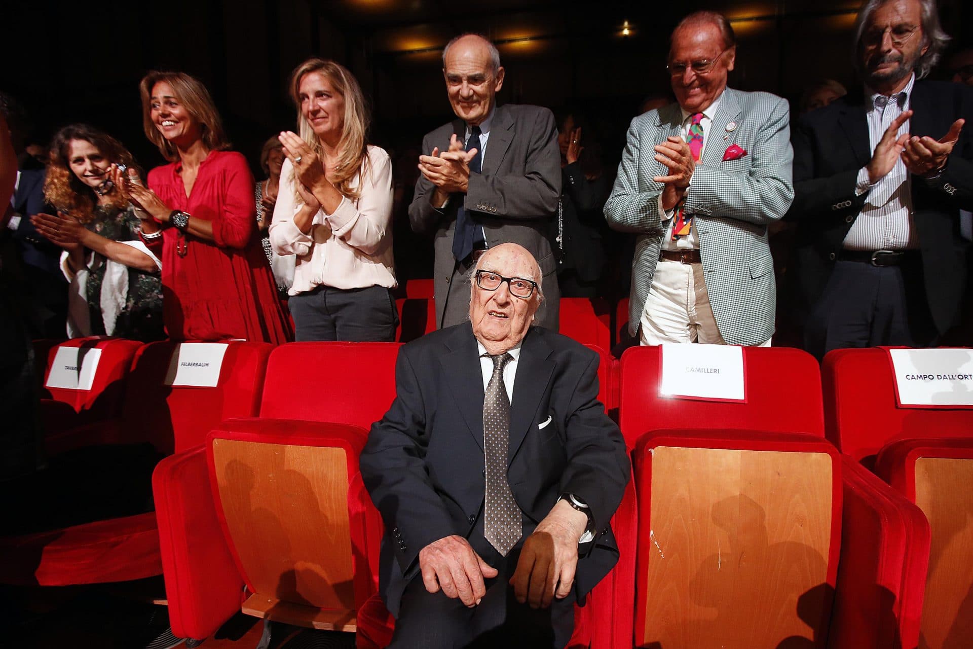 Andrea Camilleri racconta la sua vita e le sue passioni in un'intervista