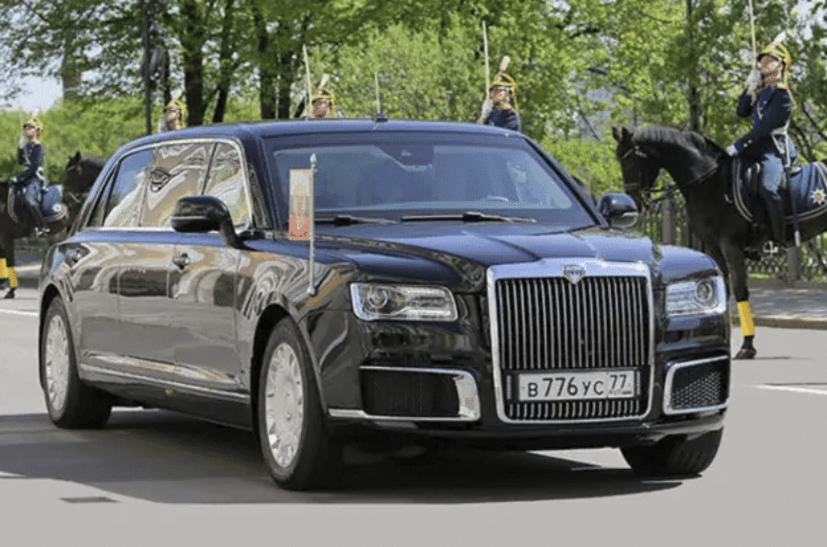 Macchina Putin: tutto sull'auto blindata del presidente russo