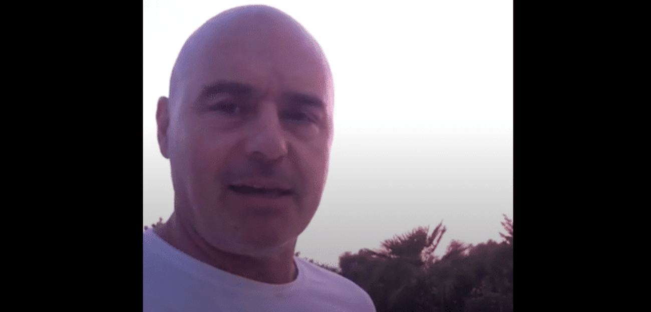 Luca Zingaretti saluta Camilleri alla fine delle riprese di Montalbano
