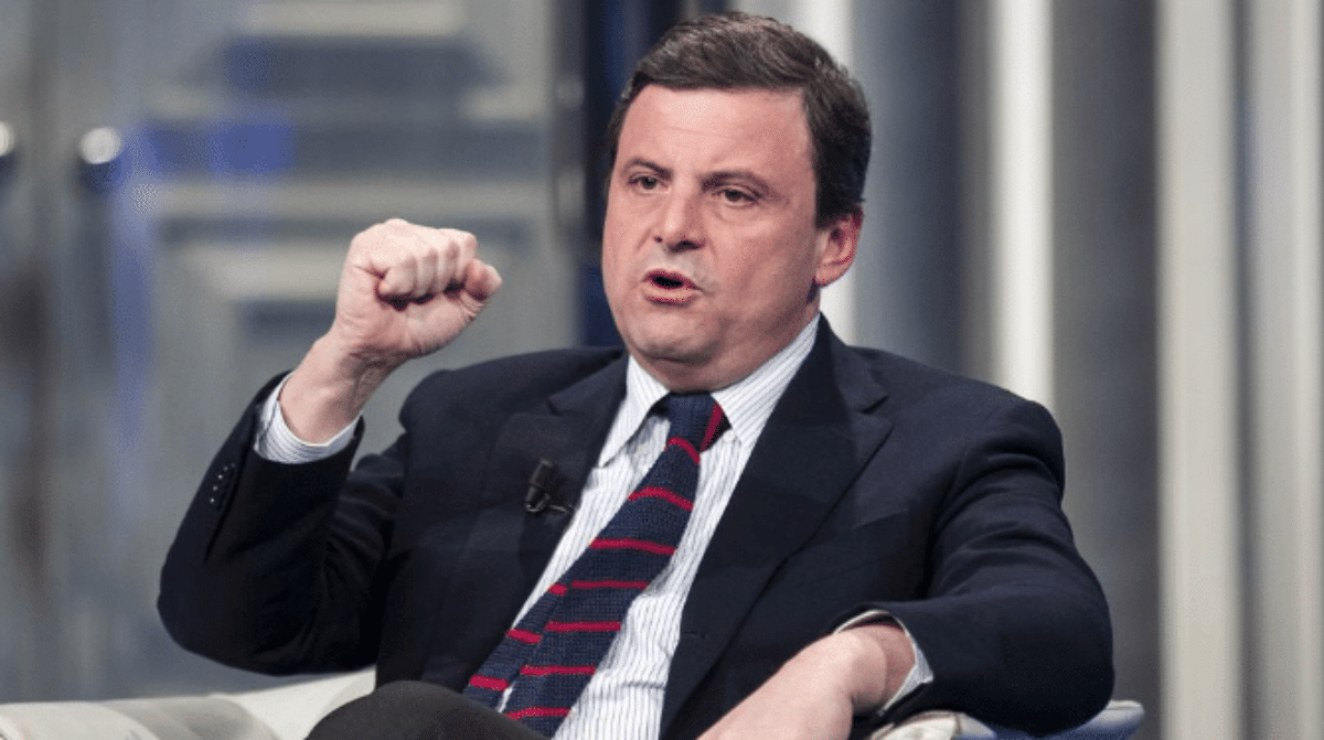 Il piano di Carlo Calenda per andare al voto e battere Matteo Salvini