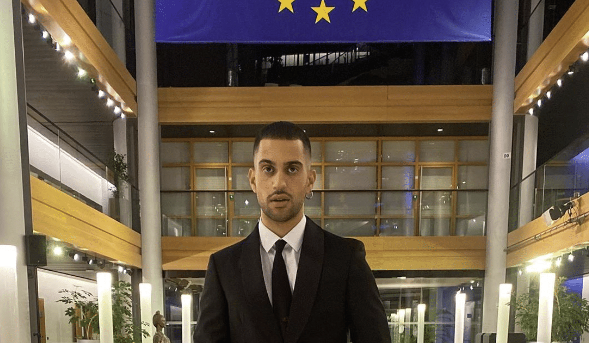 Mahmood ospite al Parlamento Europeo: "Spero di rappresentare i giovani"