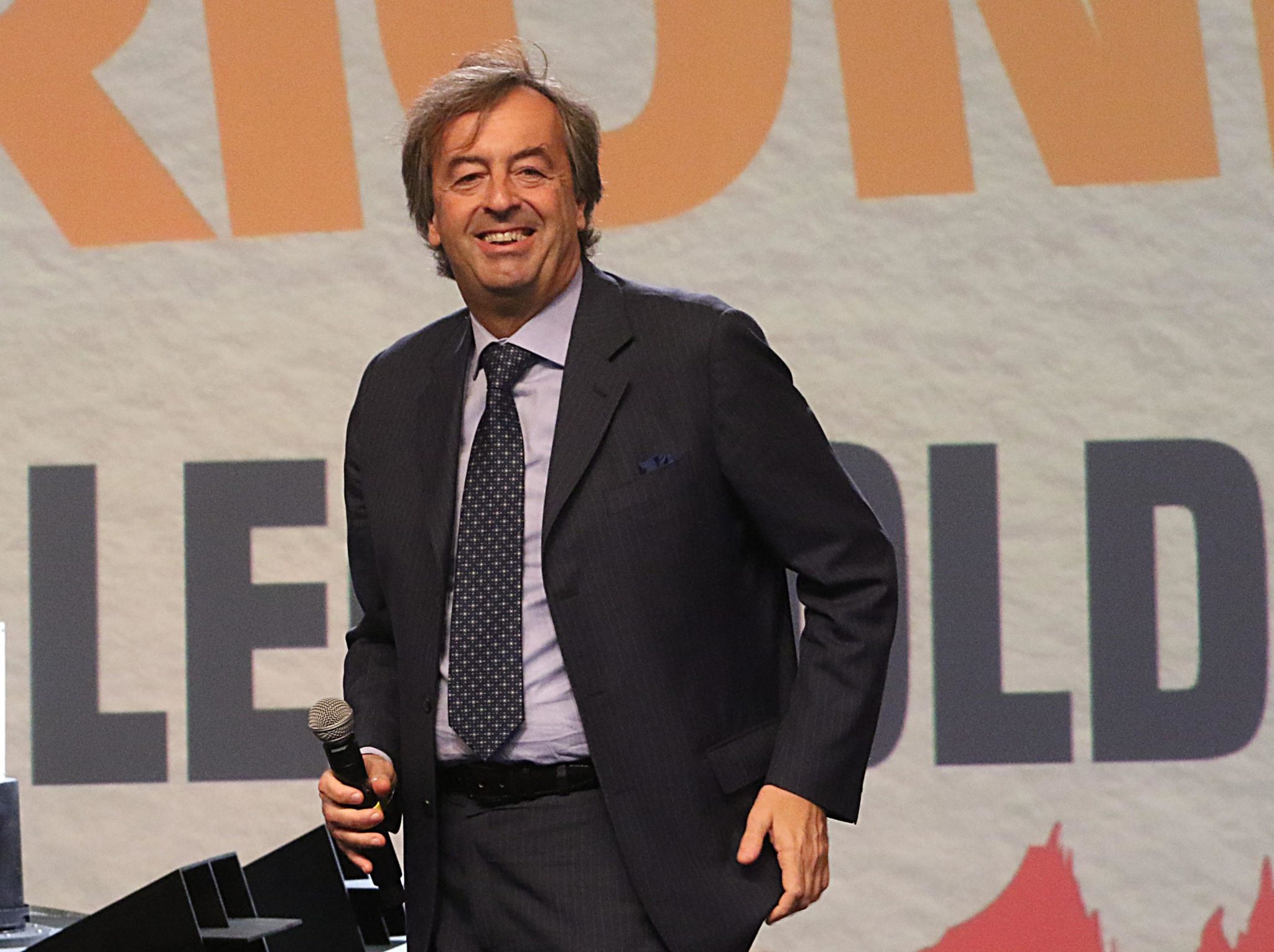 Coronavirus, Burioni: "Dove sono finiti gli antivaccinisti e omeopati?"