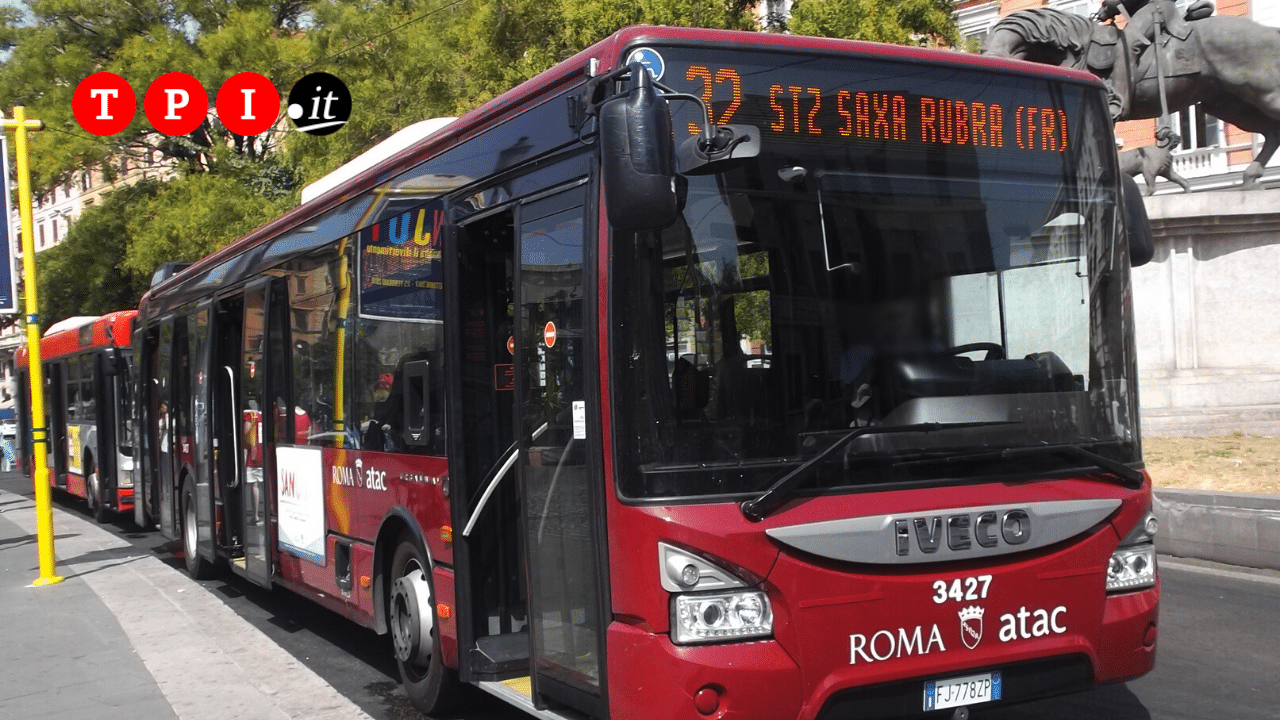 Coronavirus, autista dell'Atac a Roma positivo: guidava 3 linee