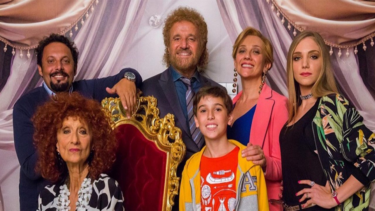 Poveri ma ricchi: trama, cast, trailer e streaming del film su Canale 5