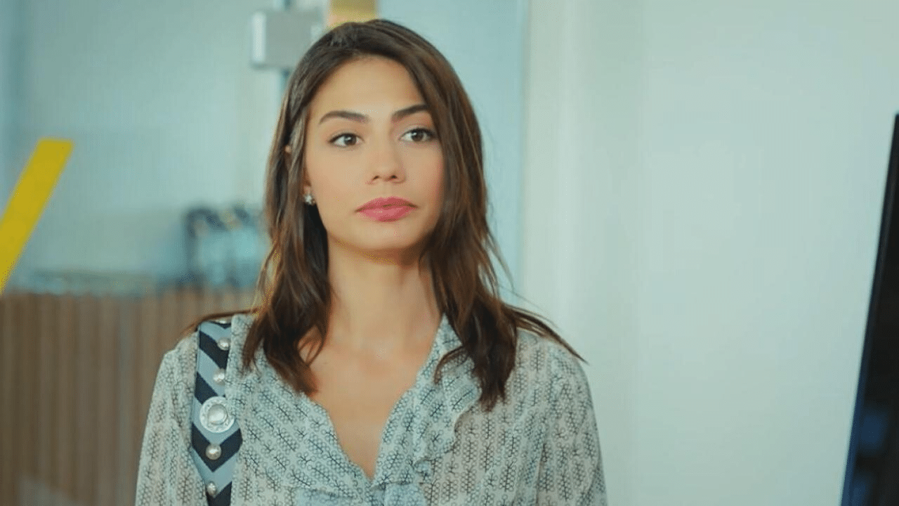 Demet Ozdemir, chi è Sanem in Daydreamer la serie turca: carriera, flirt