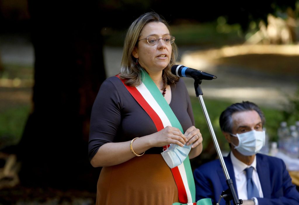 Covid, il Comune di Milano distribuisce 850mila mascherine gratuite