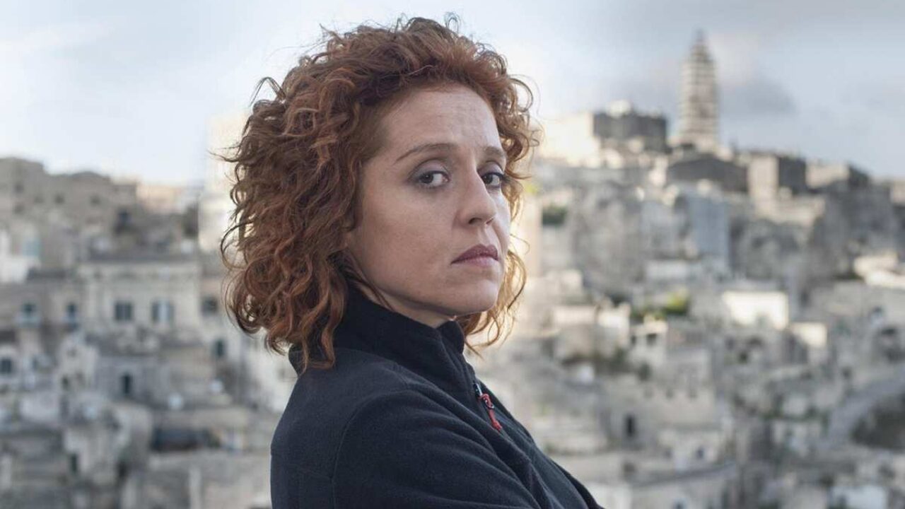 Vanessa Scalera, chi è l'attrice che interpreta Imma Tataranni ...