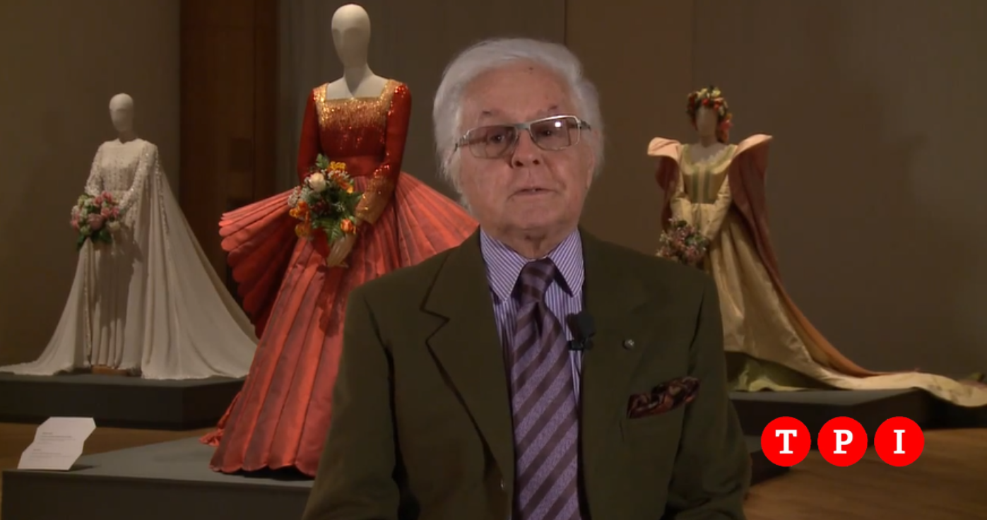 Roberto Capucci, lo "scultore della seta" espone al Labirinto della Masone