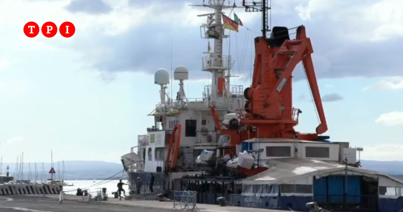 La nave Humanity 1 resta al porto di Catania e annuncia ricorso al Tar