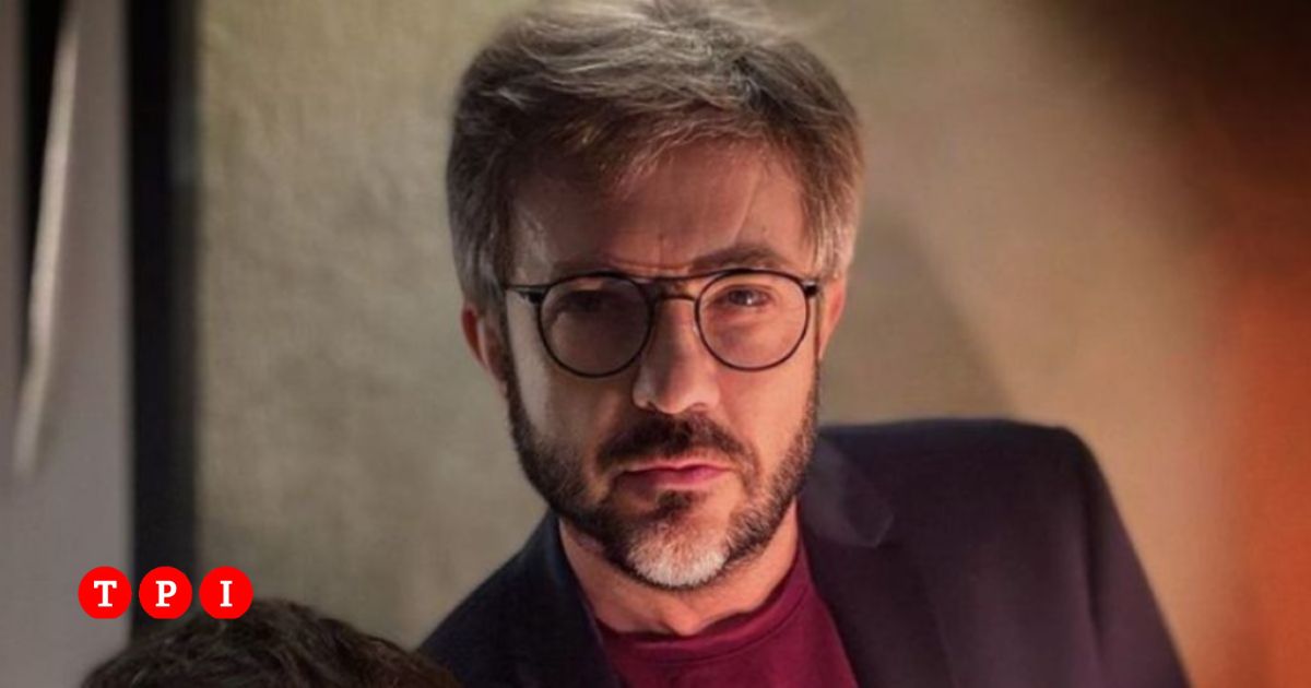 Rocco Tanica degli Elio e le Storie Tese contro Bella Ciao