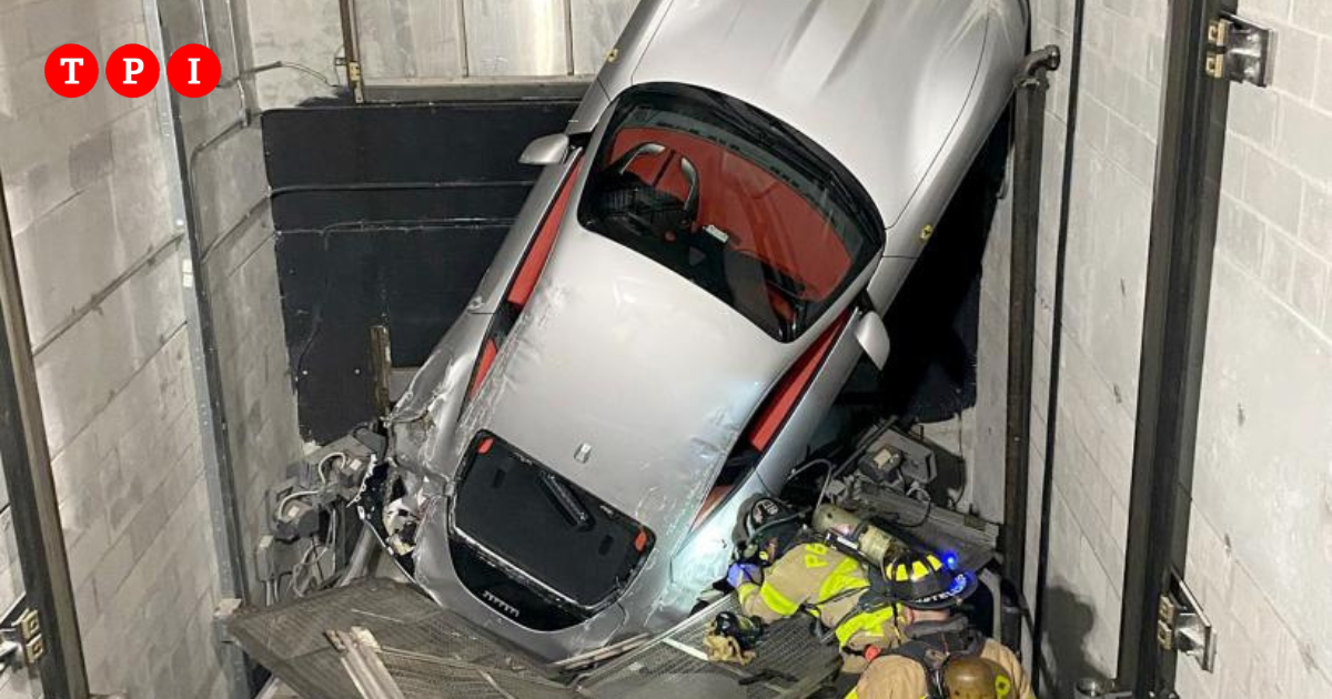 Incidente al concessionario, Ferrari precipita nella tromba dell'ascensore