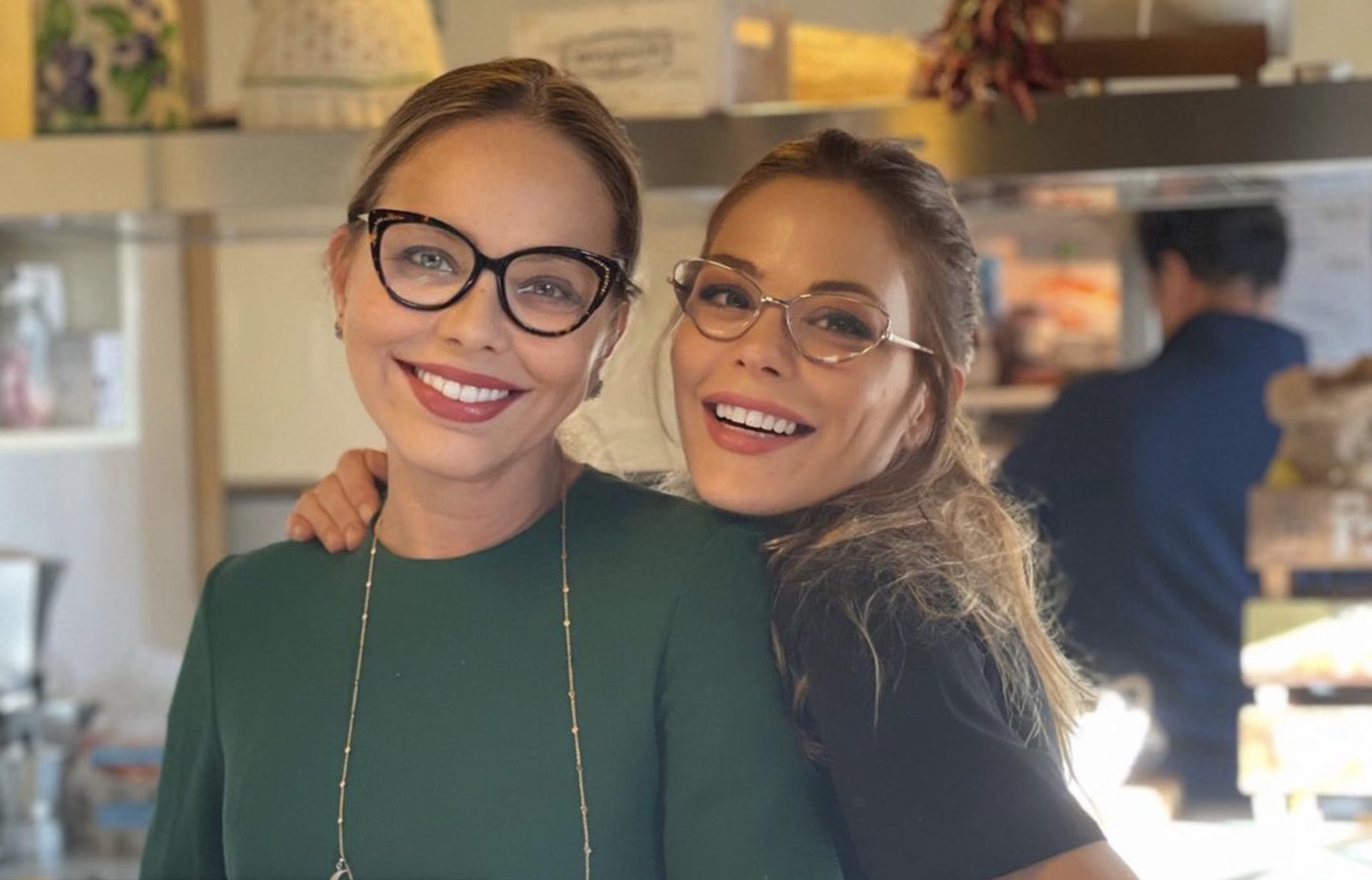 Chi è Naike Rivelli, l'attrice ospite di Belve e figlia di Ornella Muti