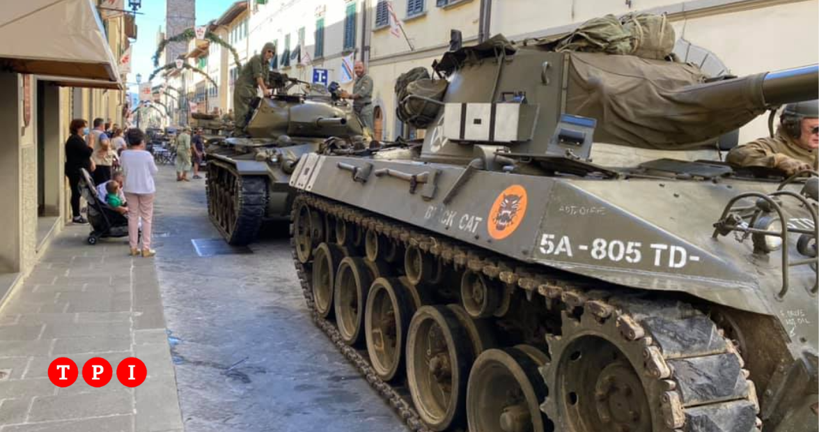 Festa della Liberazione con sfilata di mezzi e costumi nazisti ...