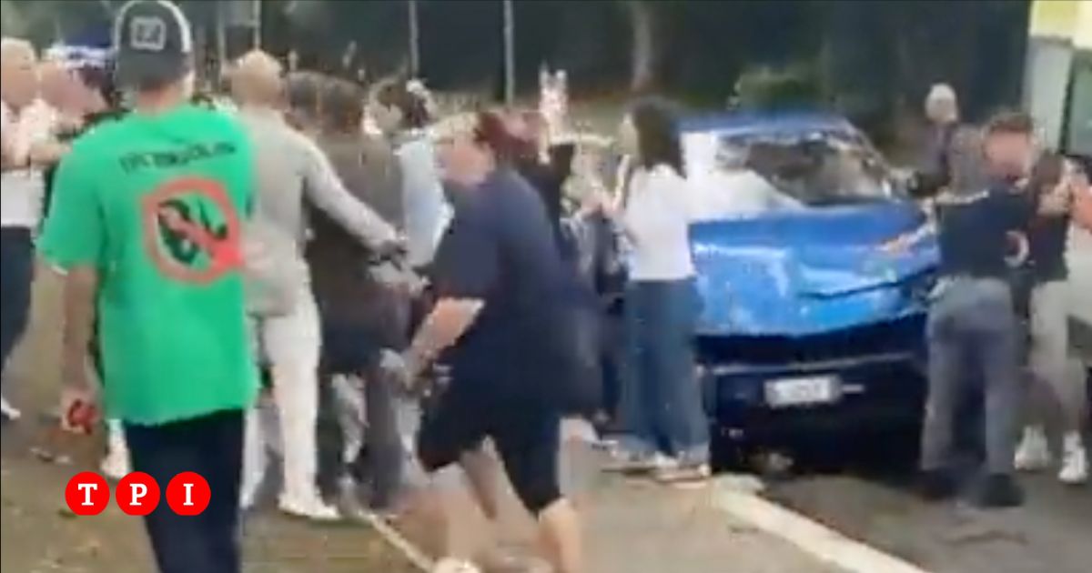Incidente Roma, il video della rissa tra gli youtuber e i cittadini
