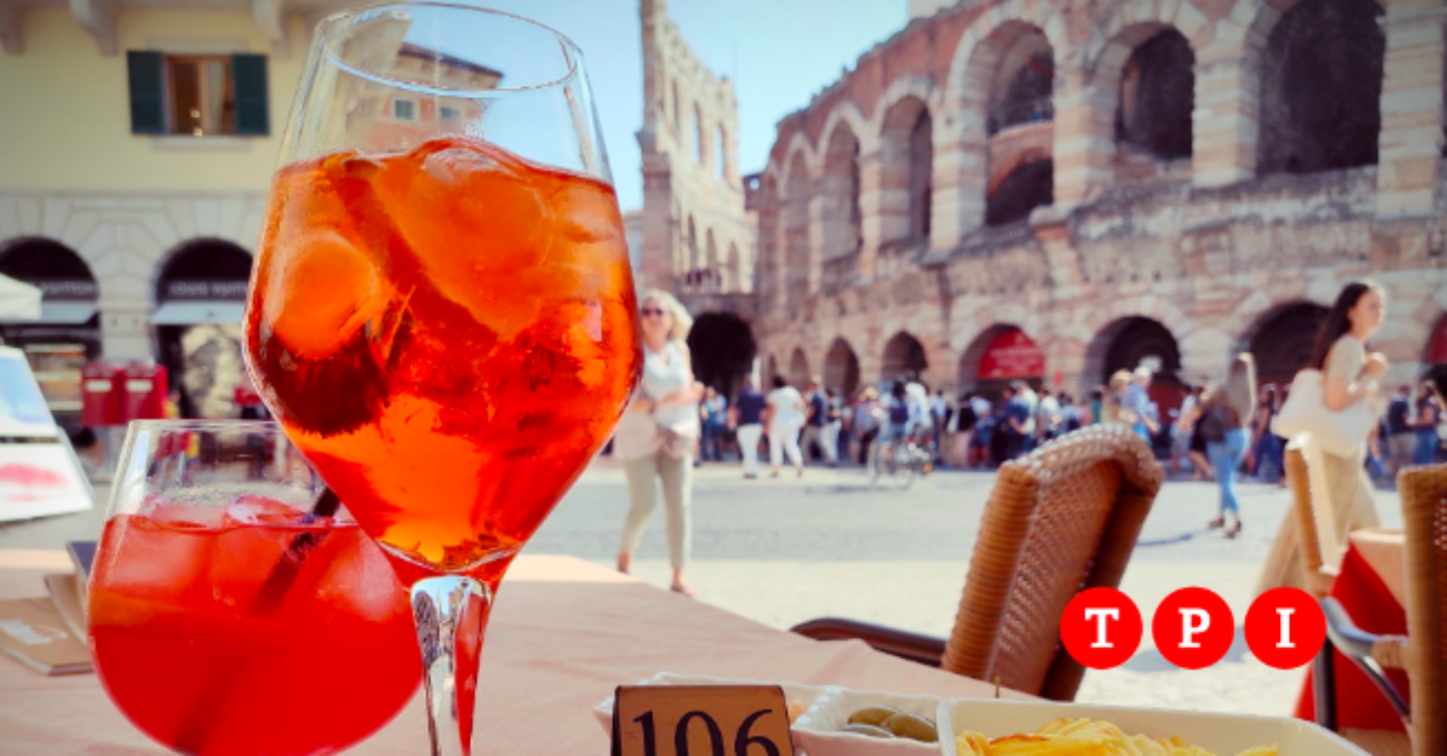 Verona, spritz e tramezzino a 13 euro: "Un furto". La replica: "Qualità"