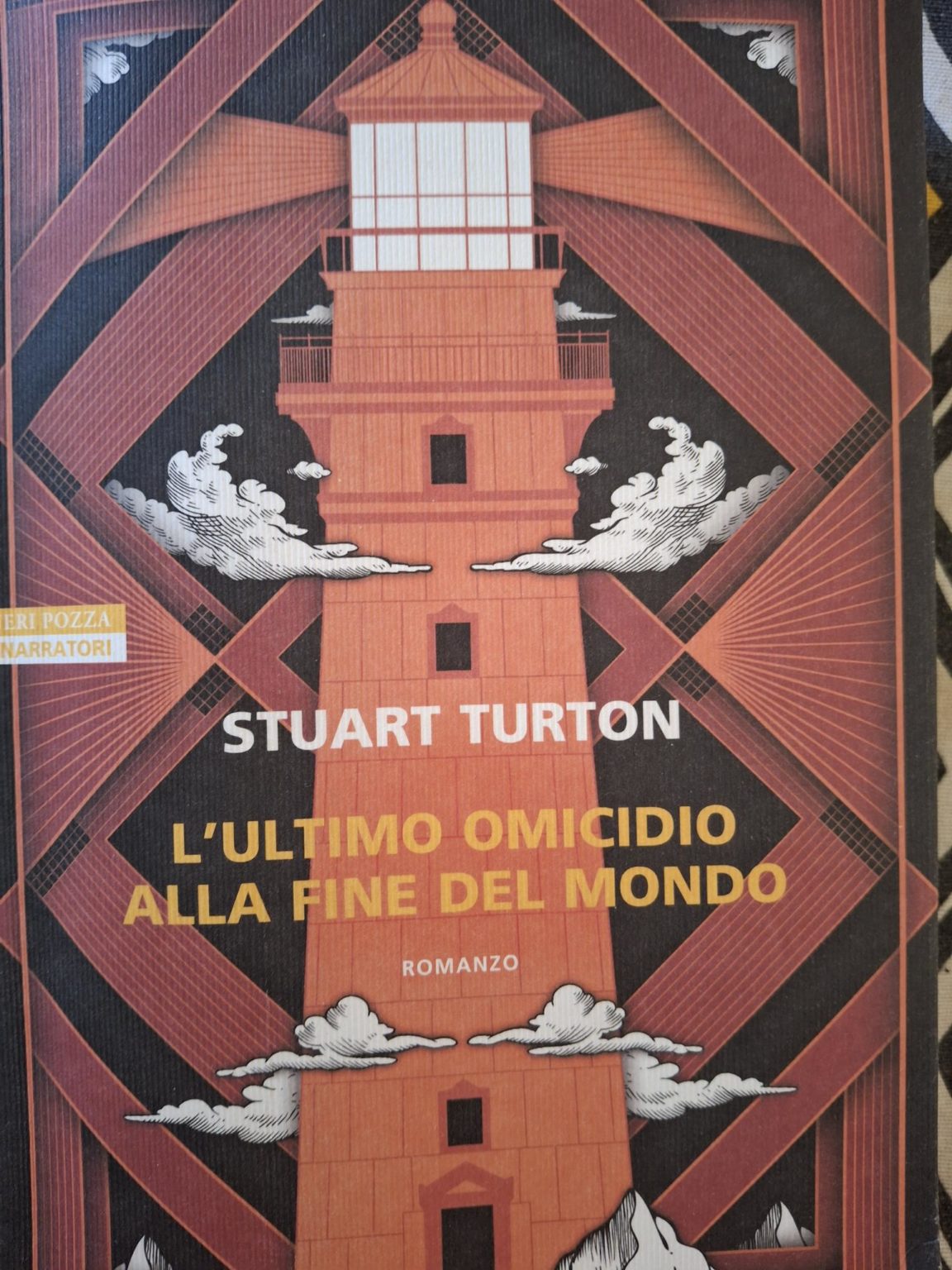 Un libro di corsa: L'ultimo omicidio alla fine del mondo