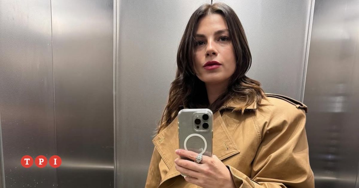 Emma Marrone: "Un figlio? In Italia devo rinunciarci per forza"