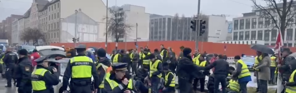 Germania: un auto investe la folla a Monaco di Baviera